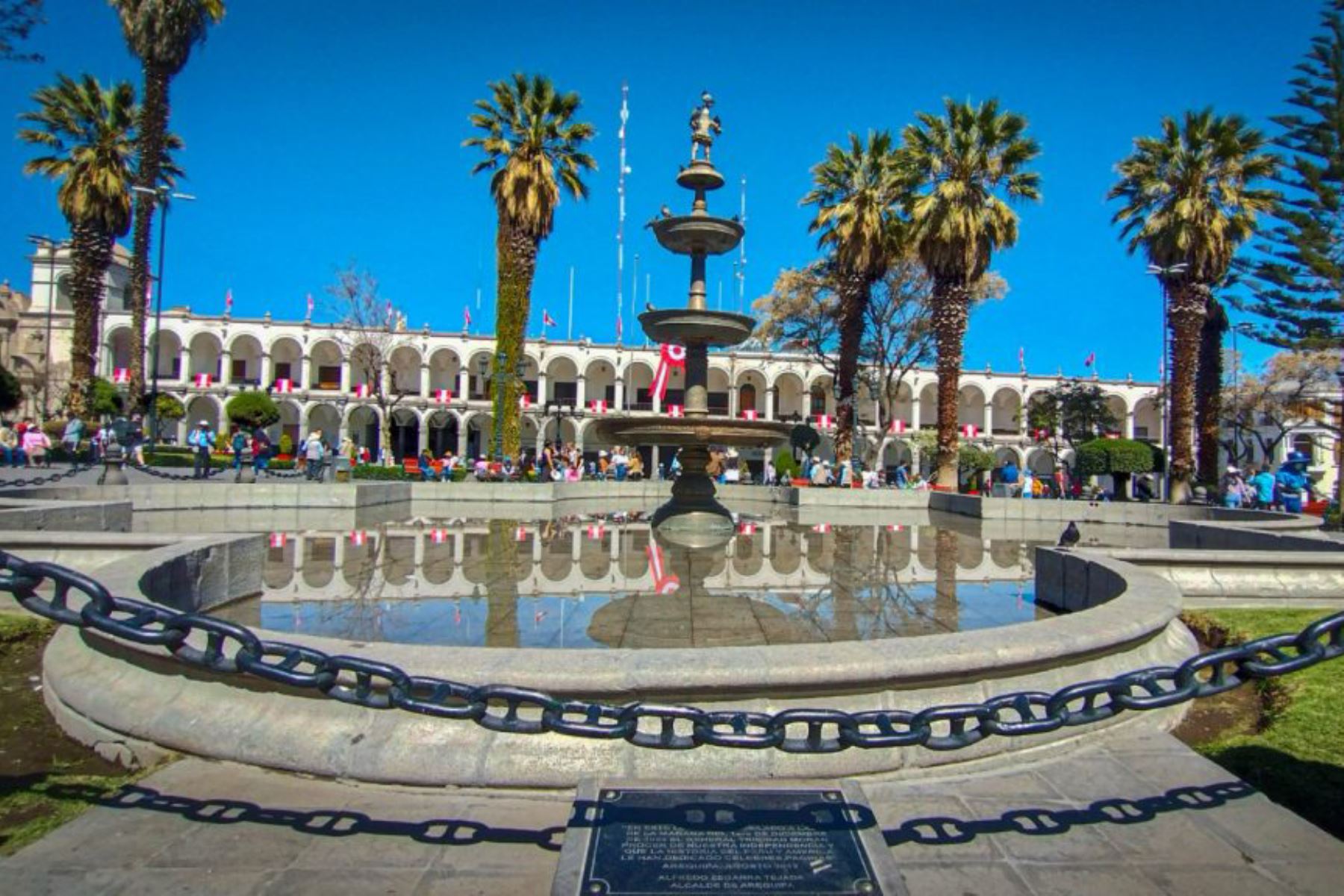 Emblemático tuturutu de pileta de plaza de Armas estará listo para ...